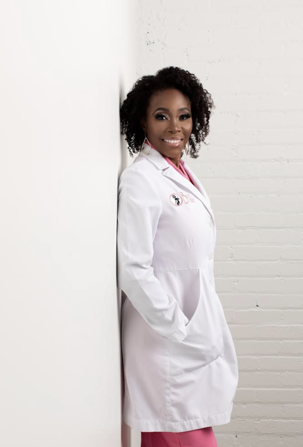 People Are Calling Dr. Sharon Smith “The Hip-Hop” Doctor - 24Hip-Hop