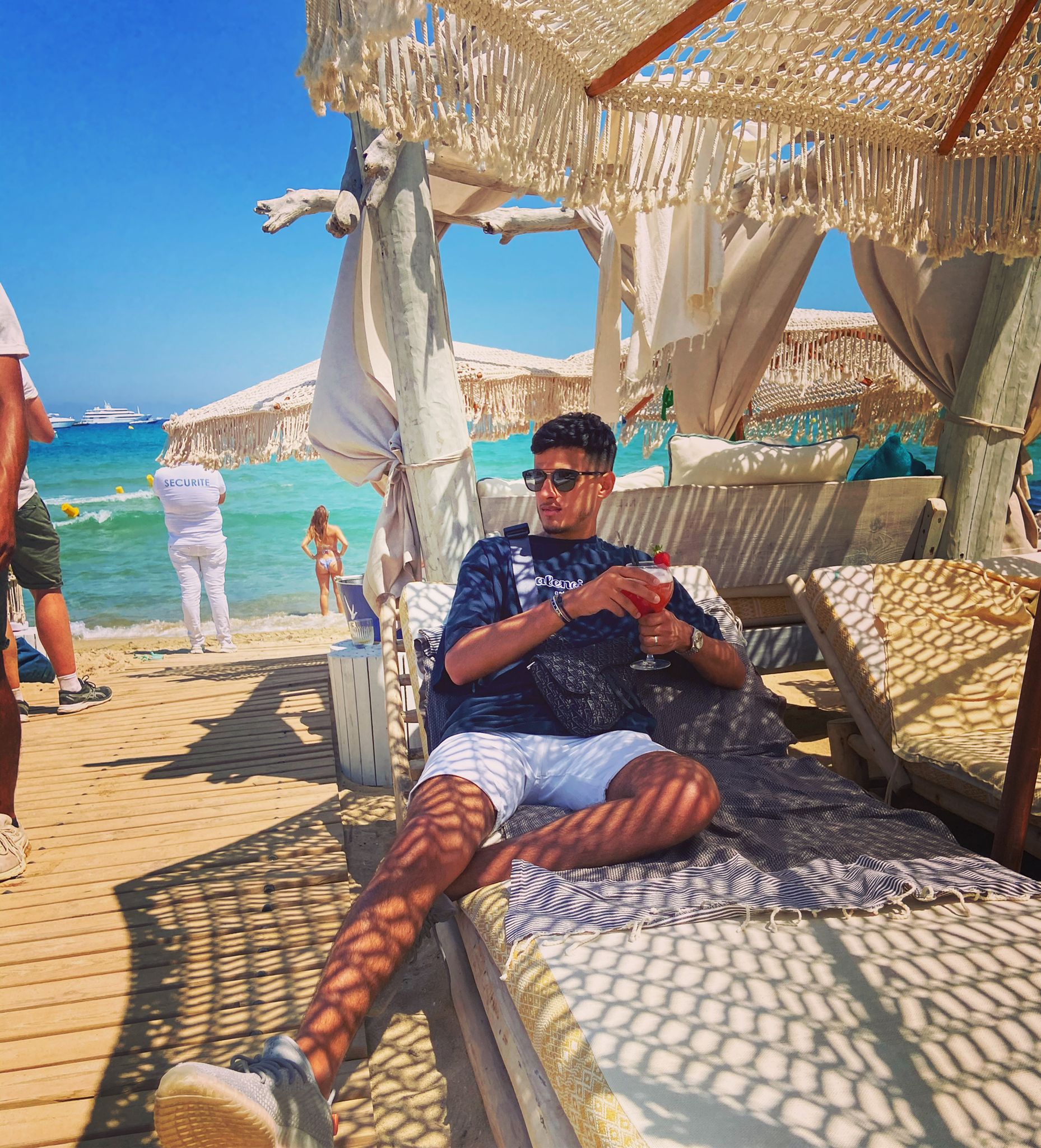 Enjoy the difference of music with Walid Mostafi’s new track “Phases ...